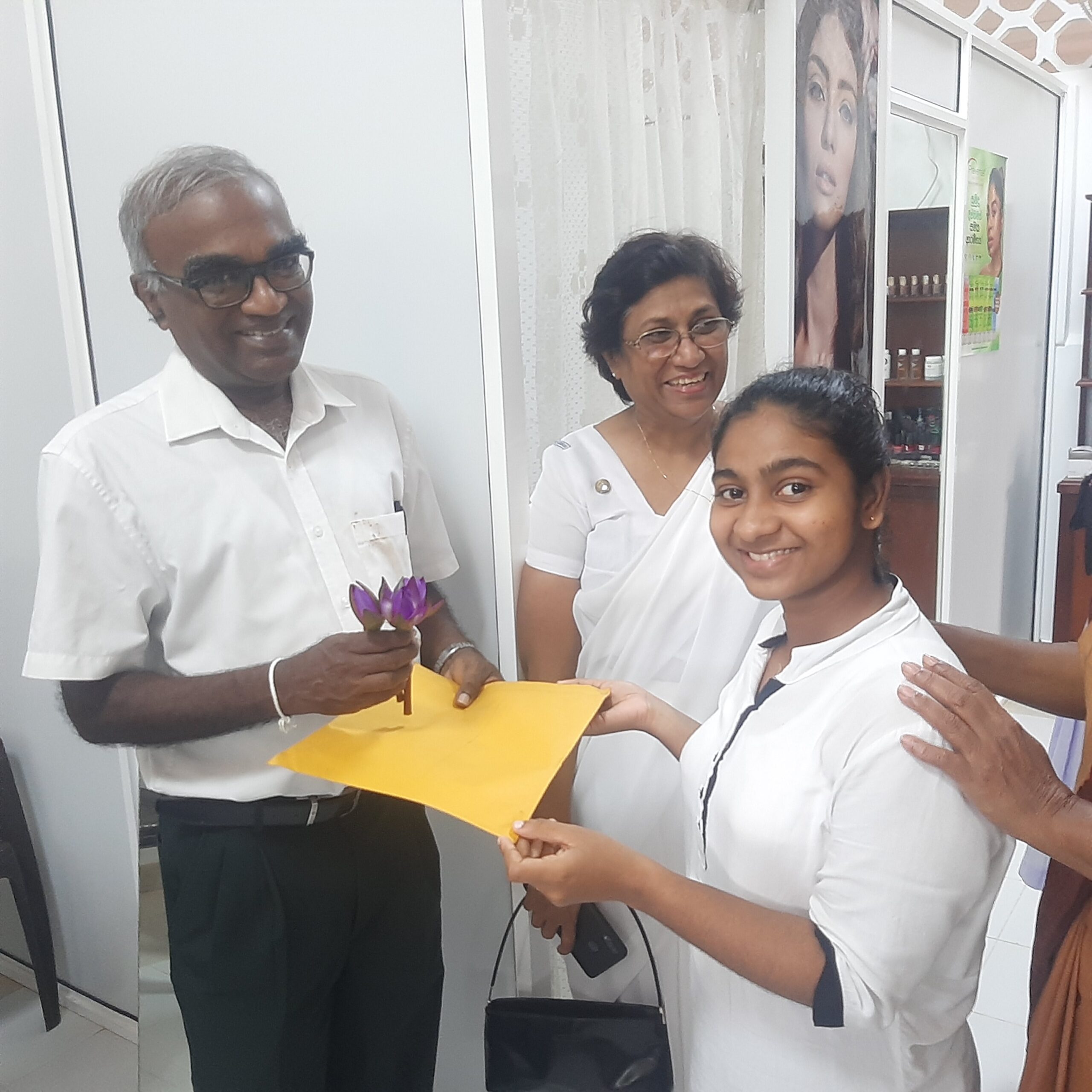Renovating the hair dressing salon at the Ratmalana School for the Deaf ...
